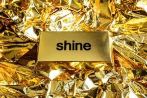 24 Karat Gold Rolling Papers: Luxury at your fingertips - Stoned Citizen