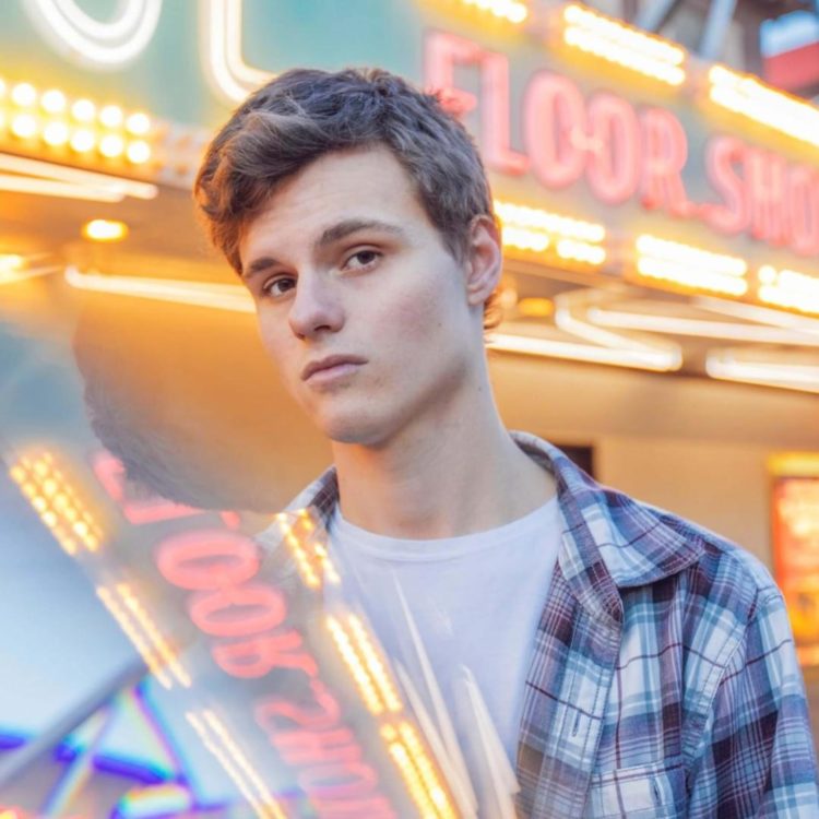 The Eight Stages of Being Stoned Explained! - Stoned Citizen